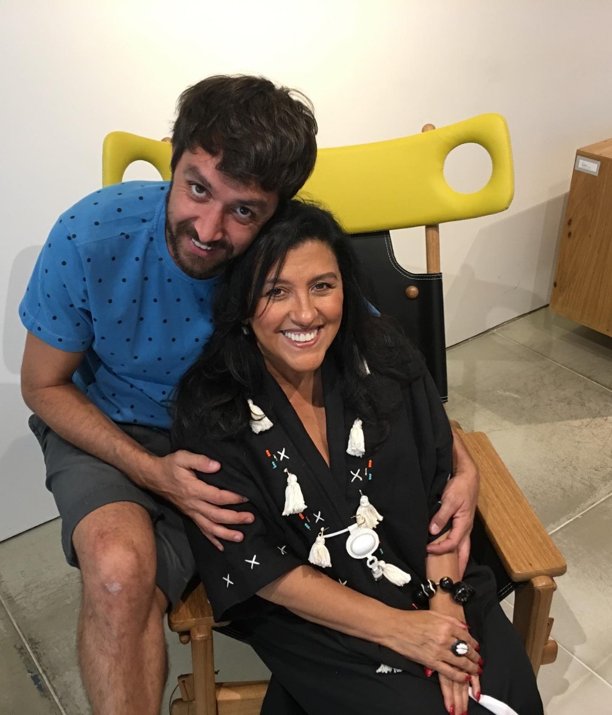Regina Casé lamenta morte de maquiador Rico Tavares veja repercussão Famosos gshow