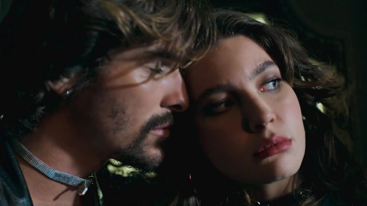 Alanis Guillen estreia em Mania de Você como irmã de Mariana Ximenes ...