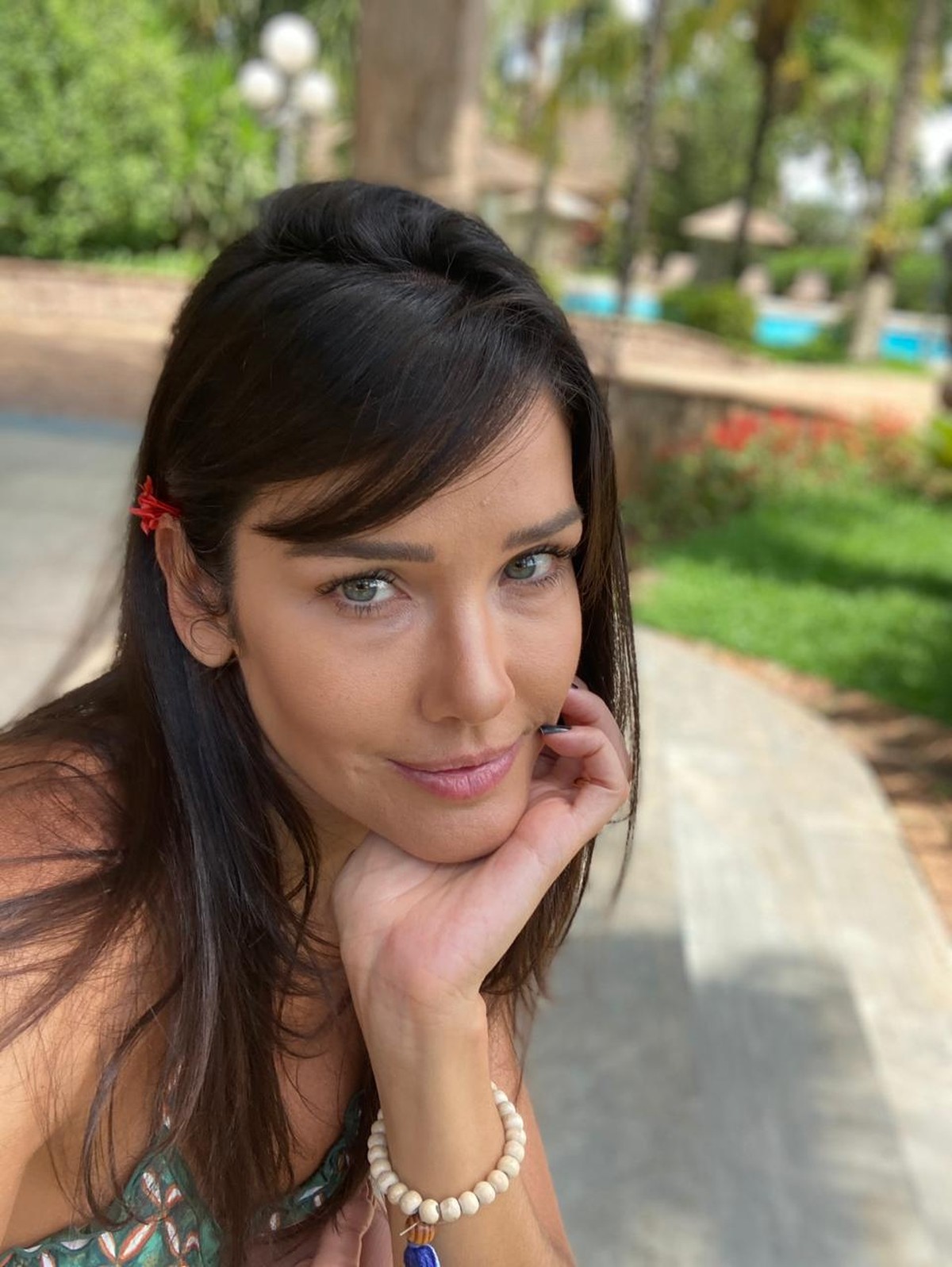 Perto dos 40 anos, ex-BBB Talula fala sobre os três filhos e semelhança ...