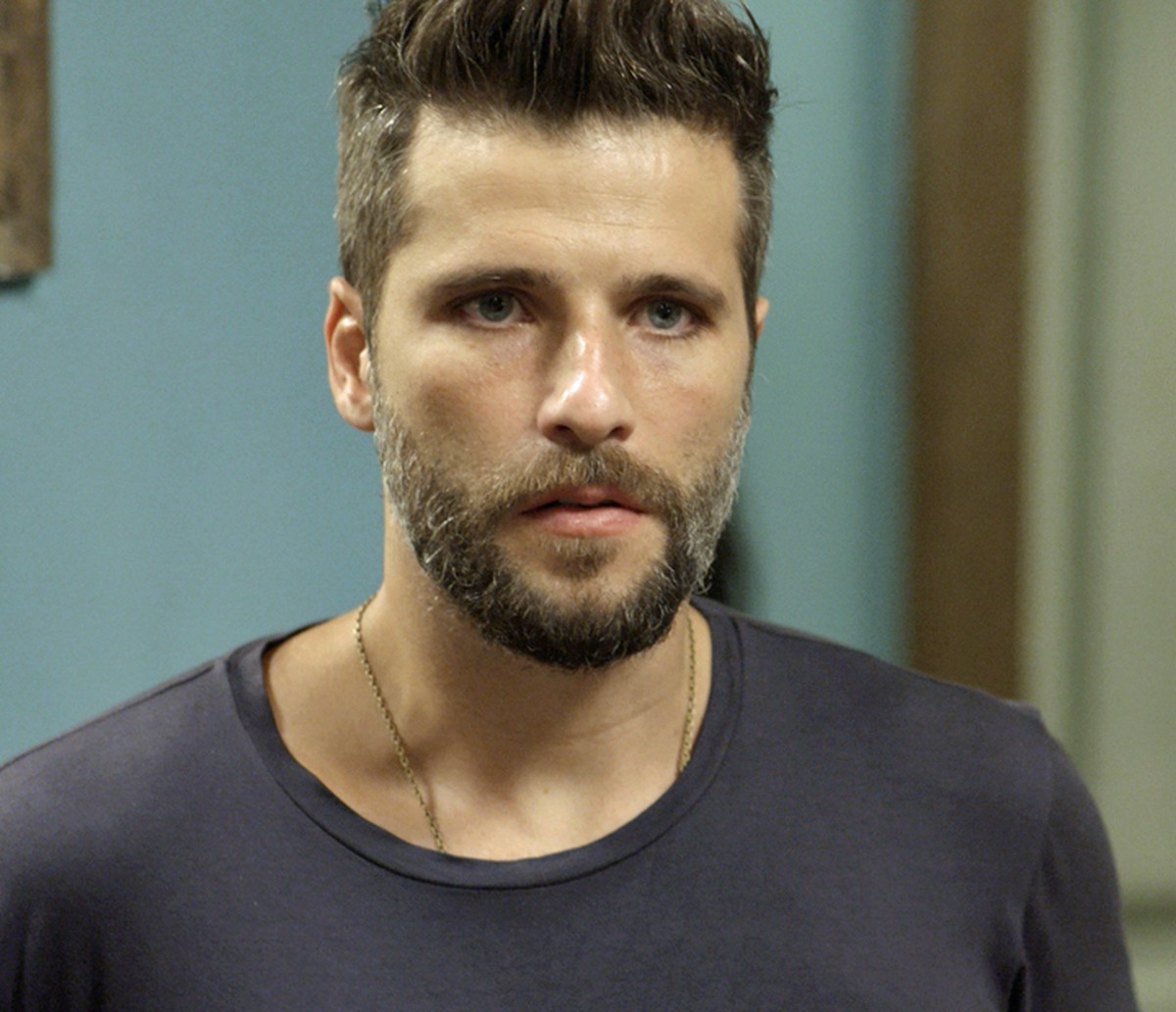 Mario decide investigar passado de César