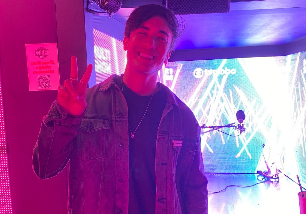 Daniel Caon encontra ex-namorada Rafa Kalimann no Rock in Rio: 'Carinho ...