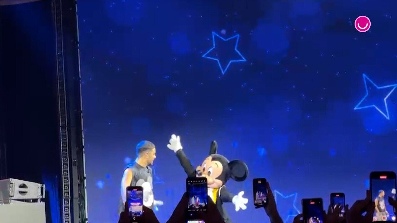 Pedro Sampaio anuncia 'feat.' com Mickey na D23 Brasil e dança funk com ...