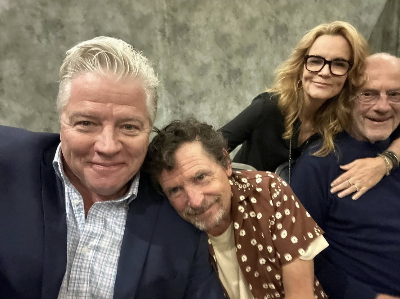 Elenco de 'De Volta Para o Futuro' se reencontra após 33 anos e ...