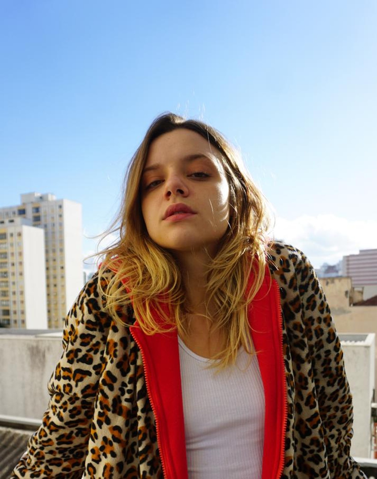 Manu Morelli fala como foi contracenar com Letícia Colin, Fabio ...