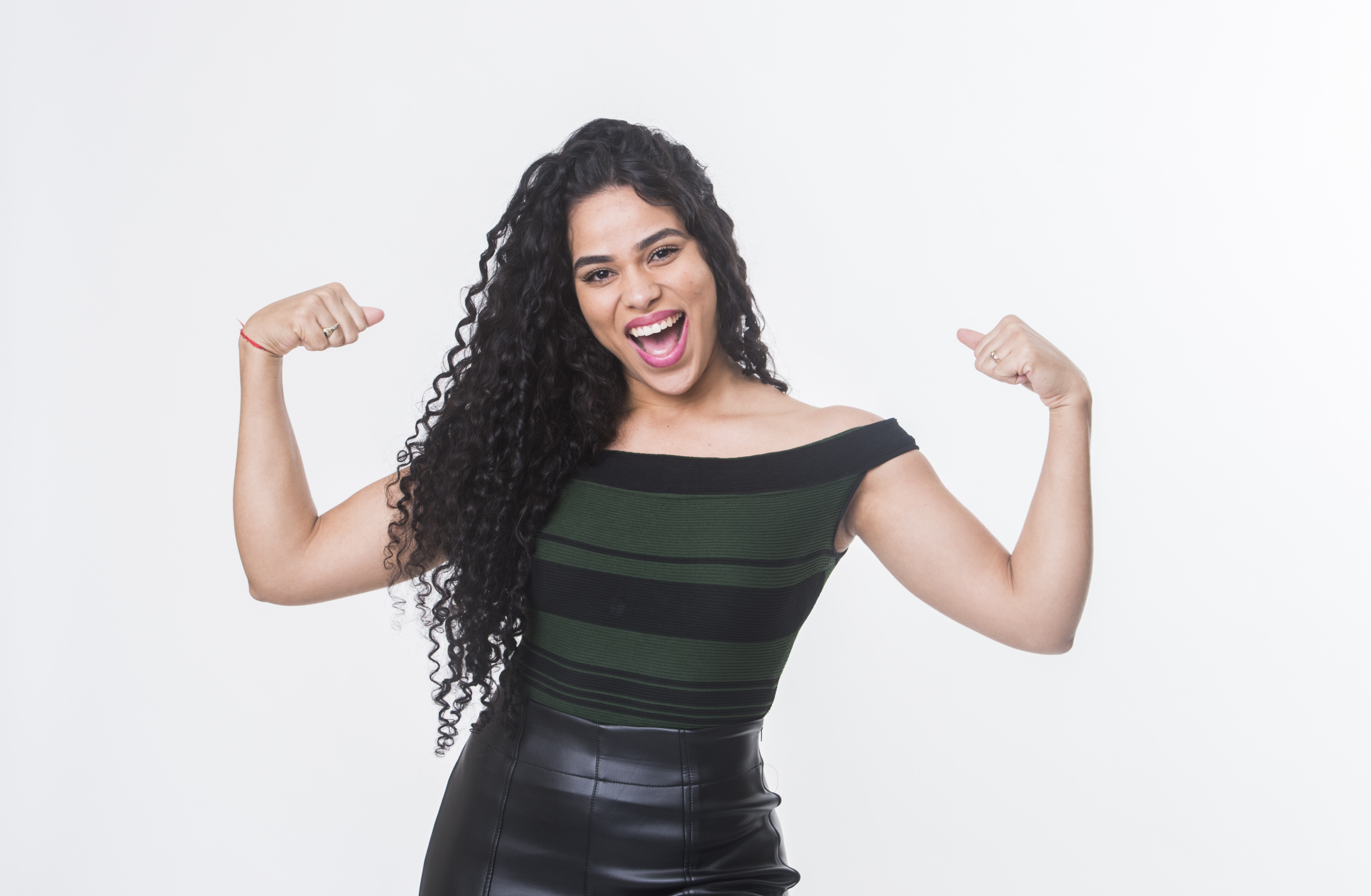 Elana, do BBB19, ganha música e vídeo tem mais de 100 mil visualizações ...