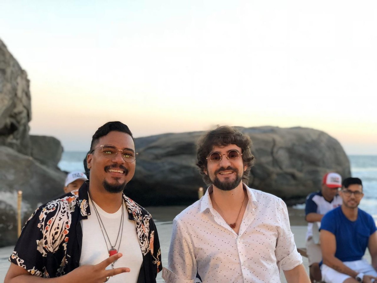 Bruno Cardoso e Sorriso Maroto gravam participação em clipe do Fica ...