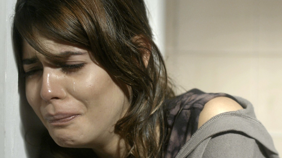 Nanda esconde seu sofrimento de Caíque | vem por aí | gshow