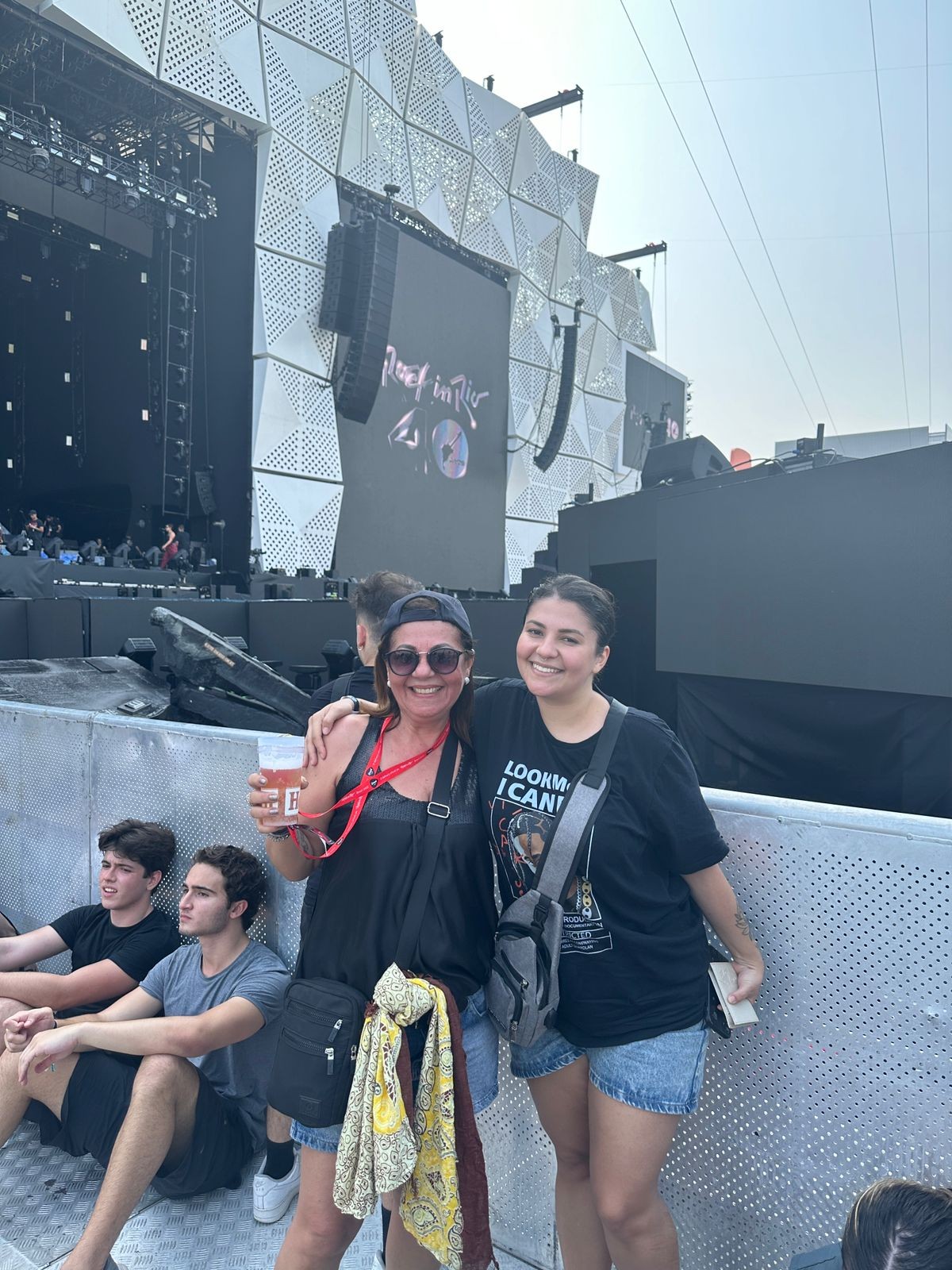 Mãe leva filha para a grade do Rock in Rio: 'Consegui chegar por causa ...