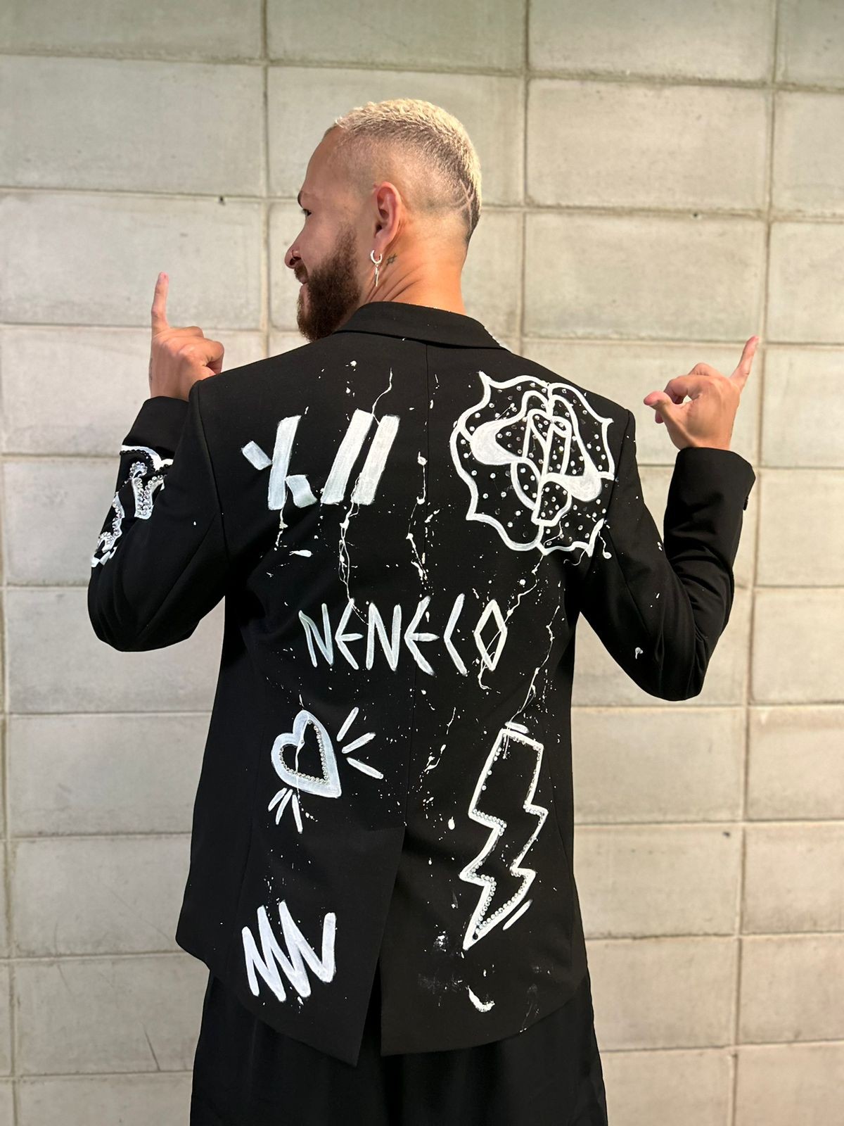 Fred faz homenagem ao filho em visual para a Final do BBB 23 | BBB 23 ...