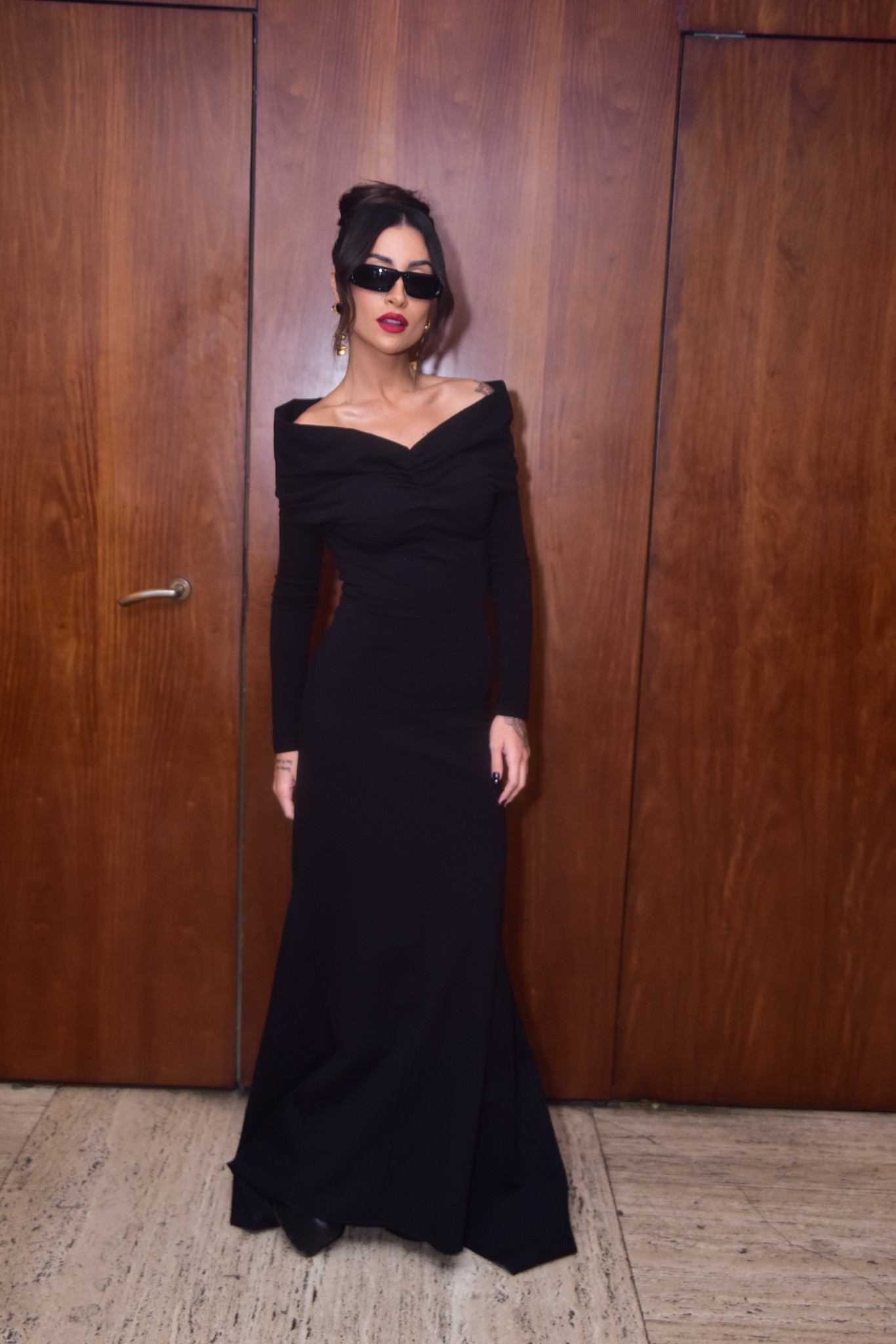 Bianca Andrade arrasa com vestido preto 'vibe Mortícia' e batom ...
