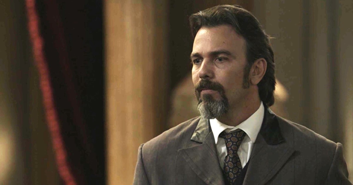 Susana intimida Aurélio na tentativa de afastá-lo de Julieta | vem por ...