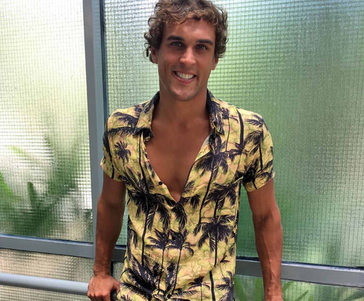 Felipe Roque no Carnaval: mãe do ator resgata fotos do filho de índio ...