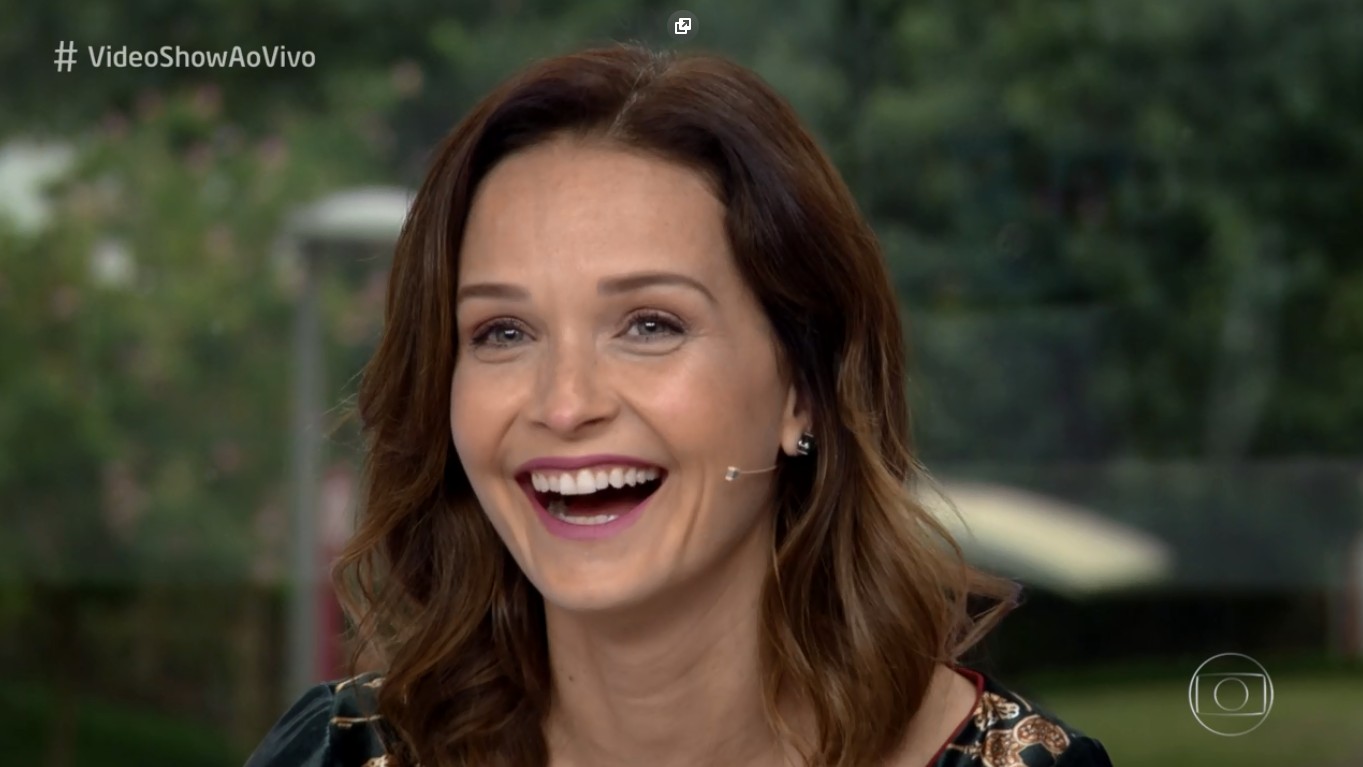 Fernanda Rodrigues relembra carreira no 'Meu Vídeo é um Show'