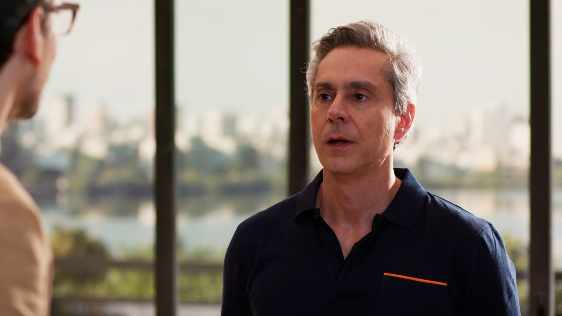 Vale Tudo: Renato se revolta ao descobrir romance de Leila e Marco Aurélio