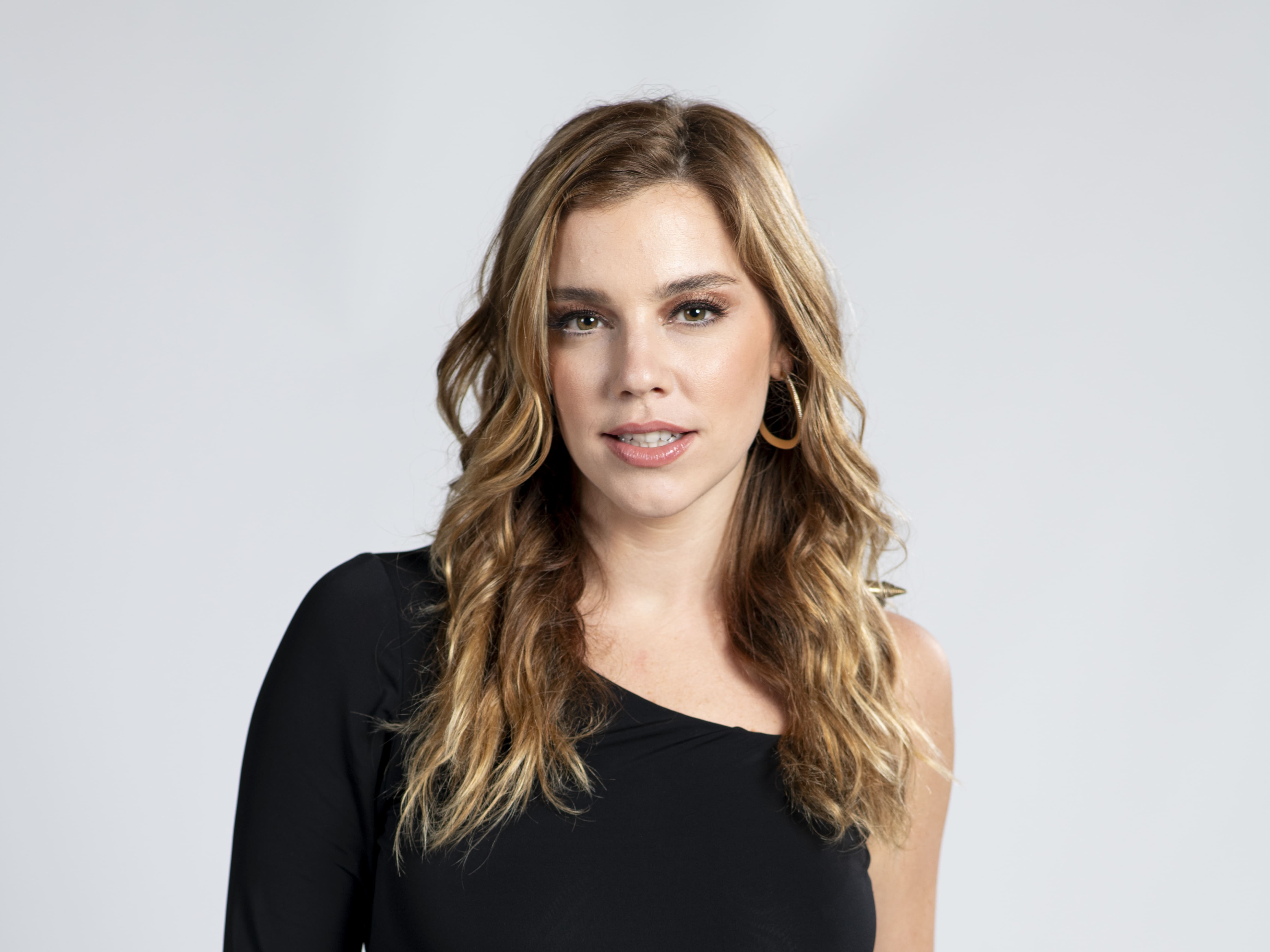 Alice Wegmann comenta preparação para Rensga Hits!: 'Não é fácil se ...