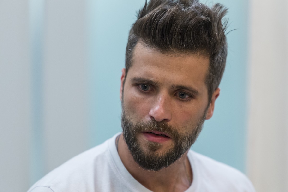 Mario revela para a família que vai assumir a filha de César | Gshow