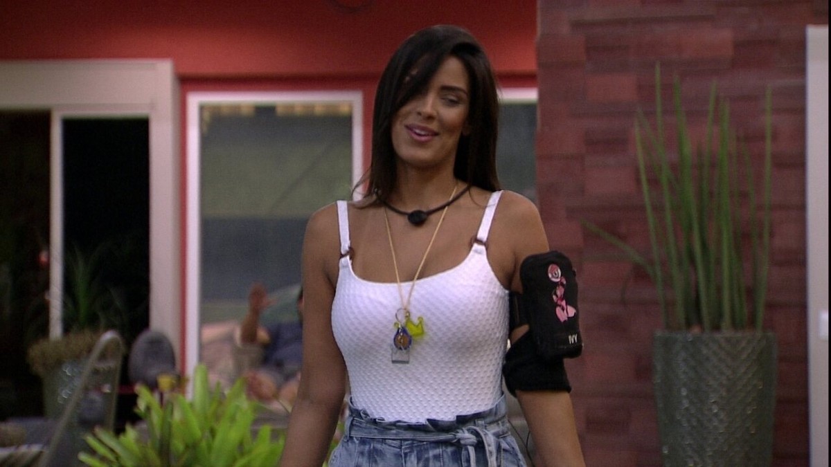 Ivy convida Pyong, Daniel e Gizelly para o Cinema do Líder | casa bbb ...