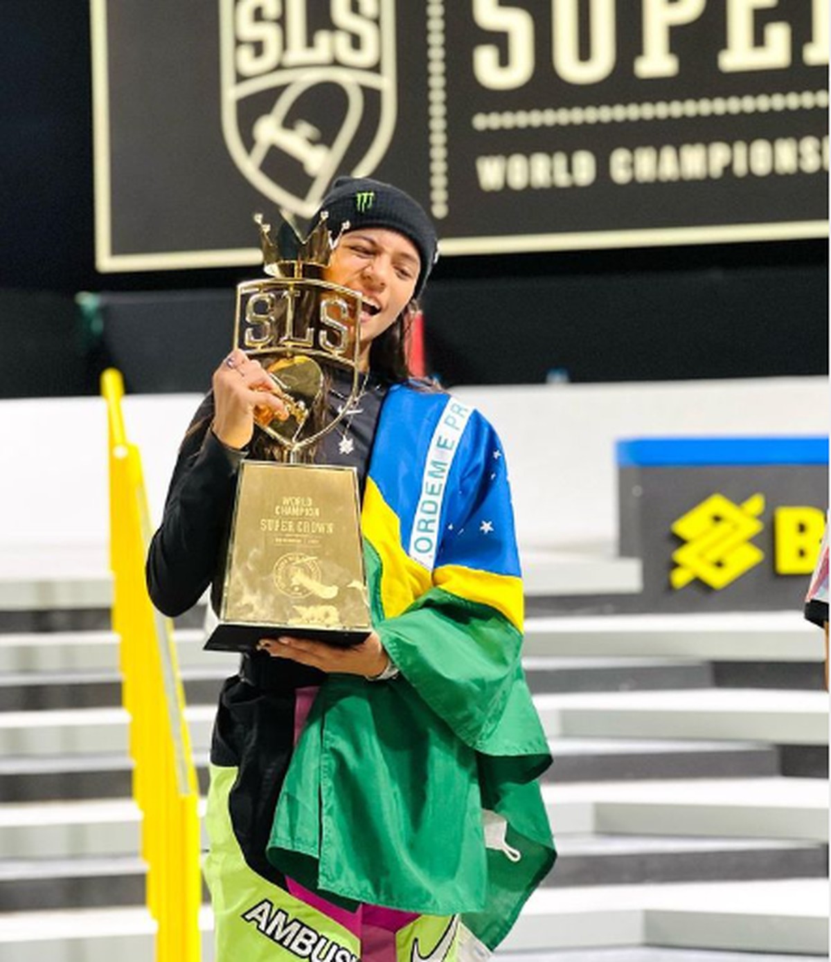 Famosos vibram com nova conquista de Rayssa Leal: 'Queen!' | Famosos | gshow