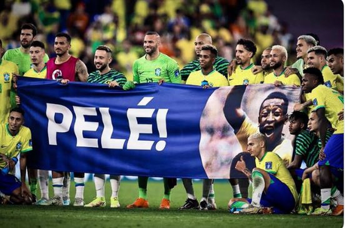 Homenagem a Pelé na Copa do Mundo emociona fãs nas redes: 'Saúde, Rei ...