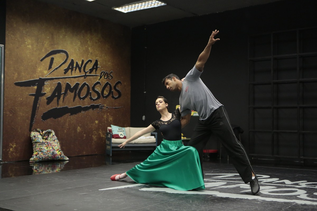 'Dança dos Famosos': Primeiro dia de ensaios do foxtrote é marcado por ...