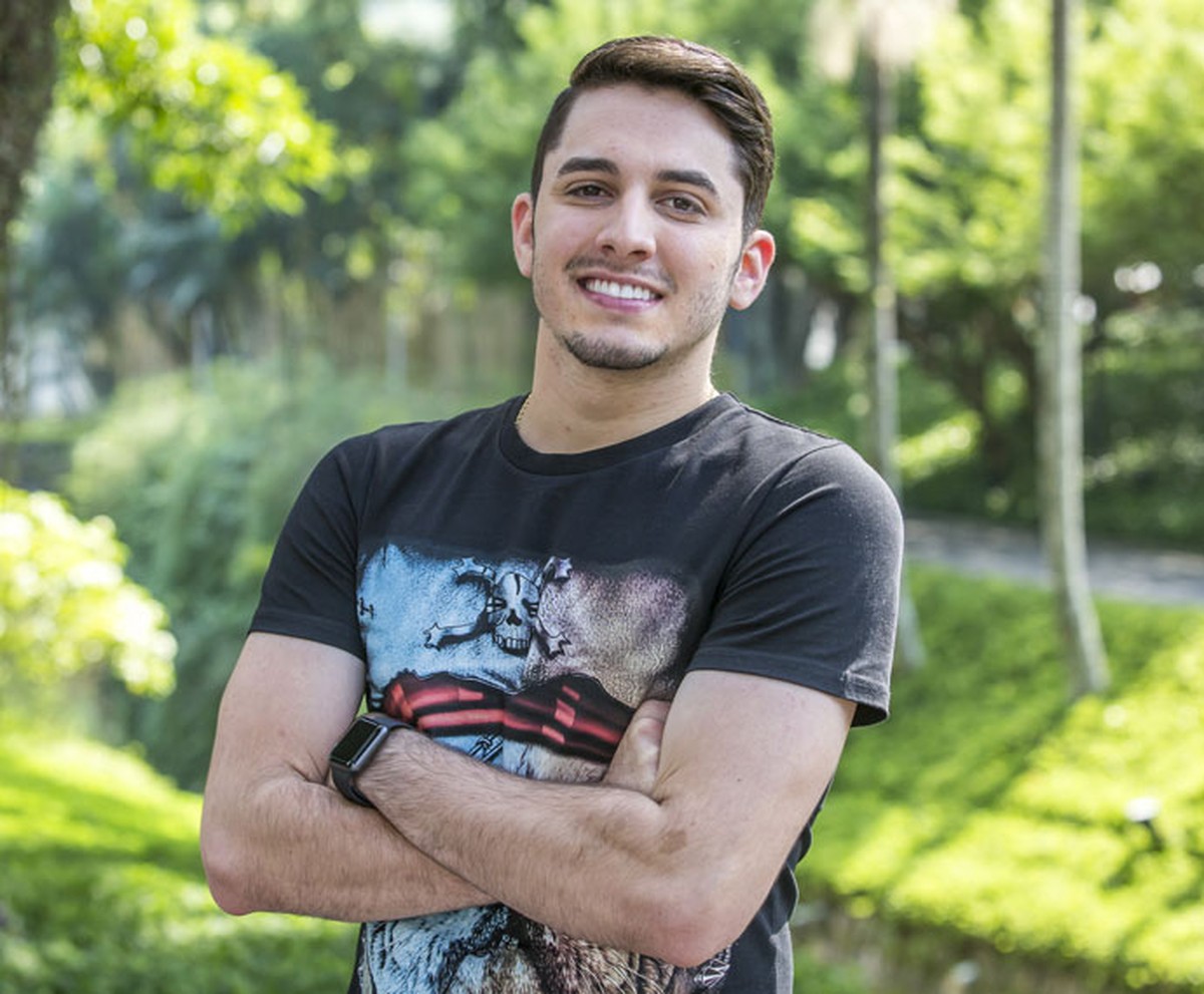 Jonas Esticado comenta sucesso no Nordeste e planeja estourar no Brasil ...