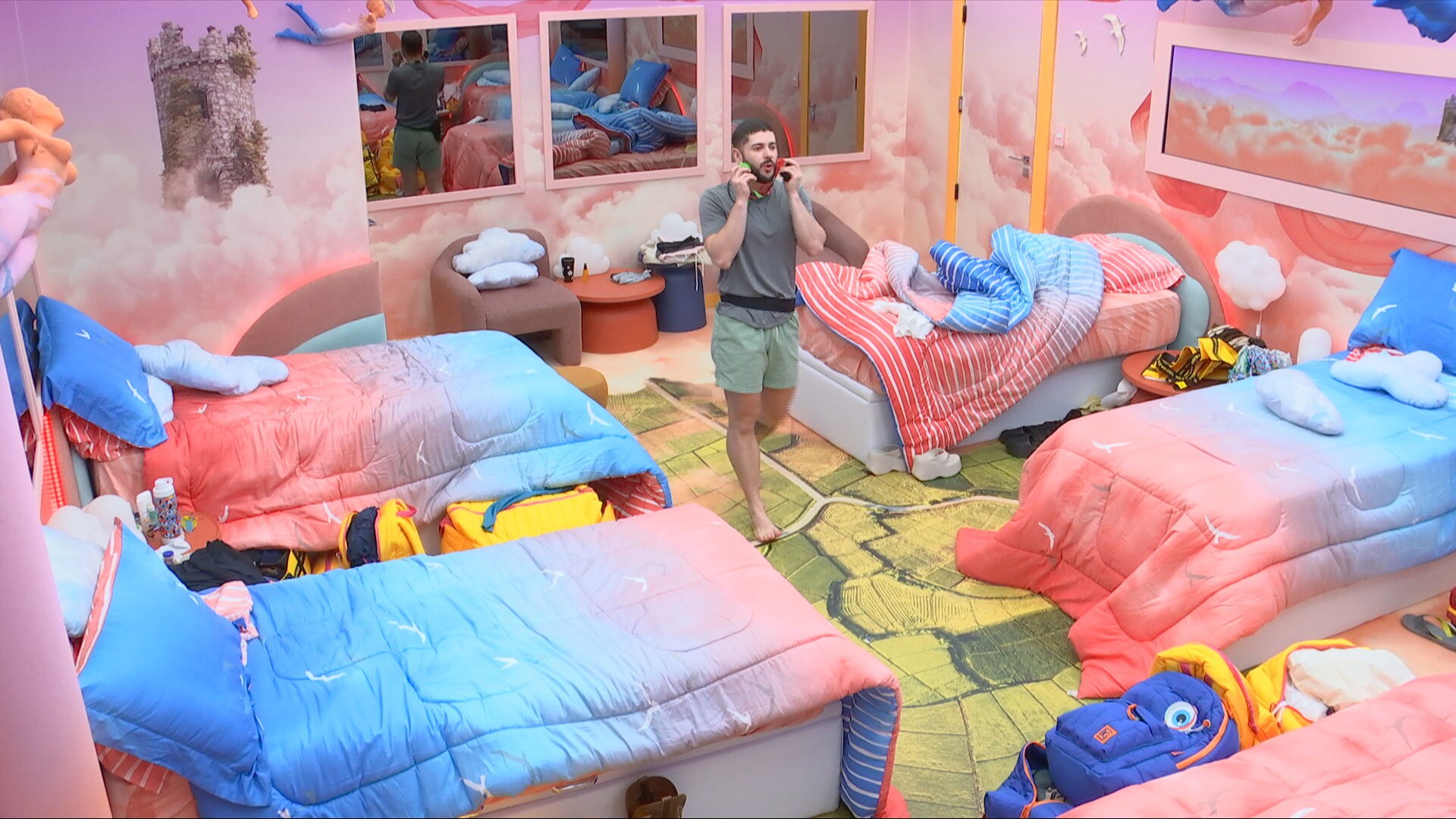 Após receber Castigo do Monstro no BBB 26, Marcelo fala sozinho: 'Me ...