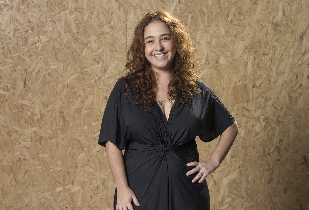 Debora Lamm comemora 20 anos de carreira e fala da paixão pelo teatro ...
