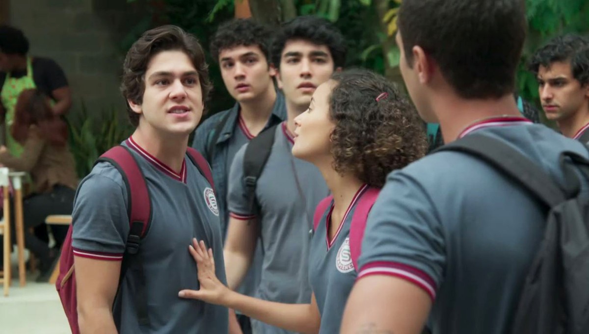 Alex e Márcio discutem no colégio | vem por aí | gshow