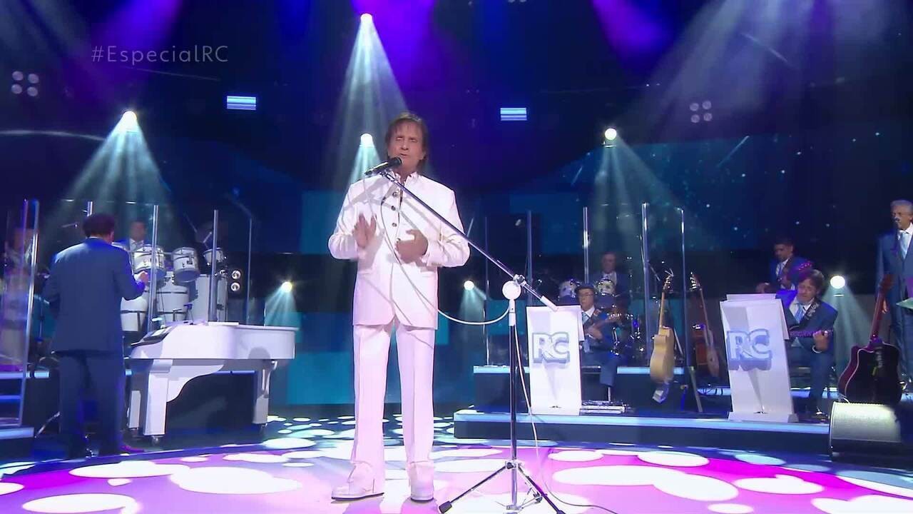 Roberto Carlos encanta o público com especial na Globo: 'Eterno' | Famosos | gshow