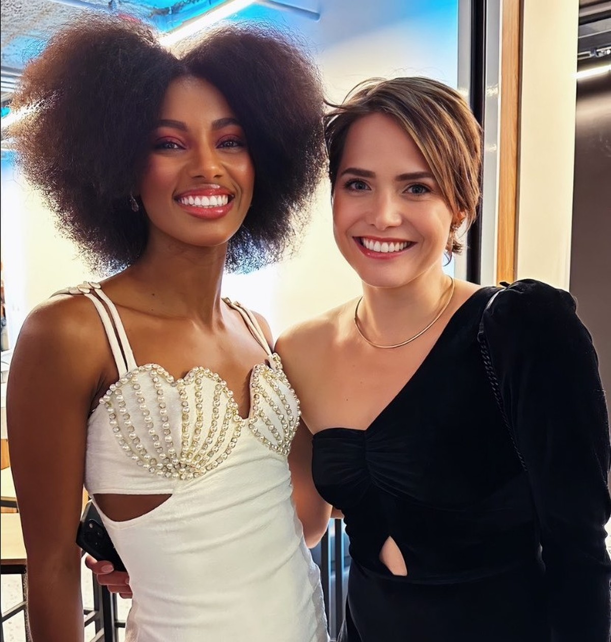 Tina encontra Letícia Colin durante evento de moda em São Paulo | Internet ta vendo | gshow