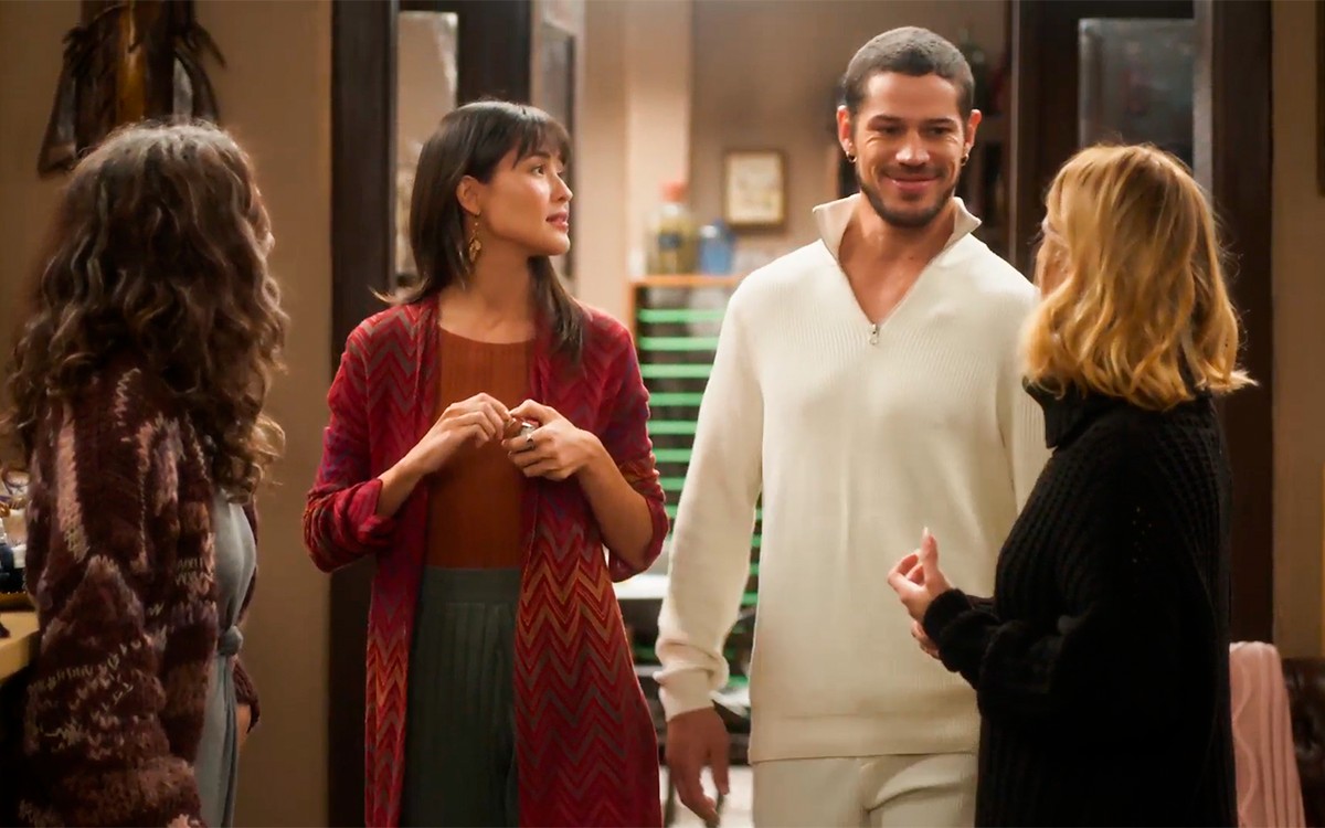 Vai na Fé: Lui olha diferente para Lumiar pela primeira vez | vem por ...