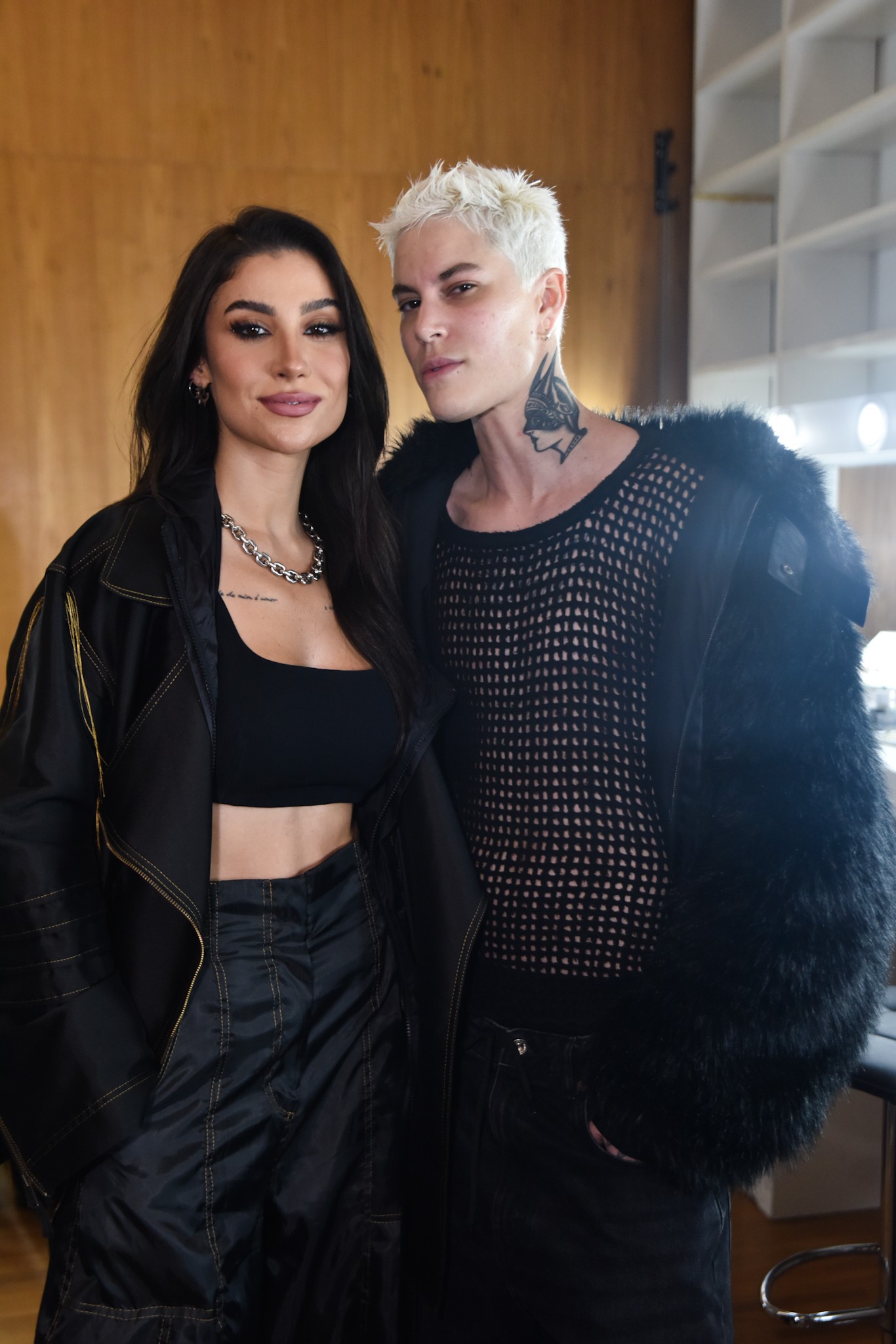 Conheça Sam Porto, modelo trans que desfilou no SPFW e beijou Bianca ...