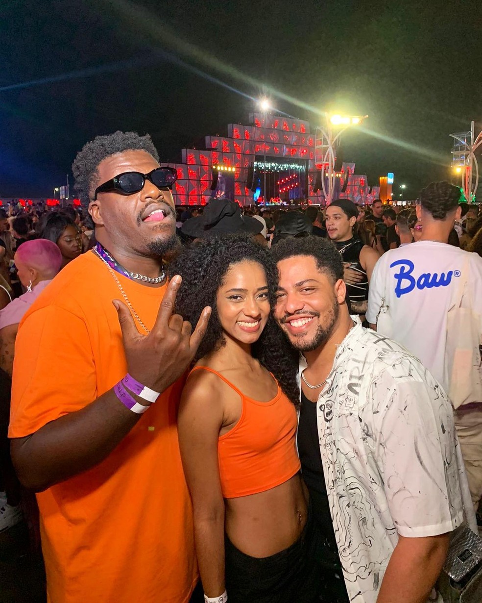 Quem era Ísis Freitas, atriz que morreu aos 22 anos e recebeu ...