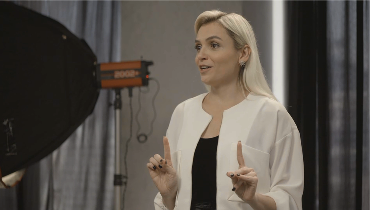 Kim conta que recebeu convite para trabalhar com estrelas internacionais