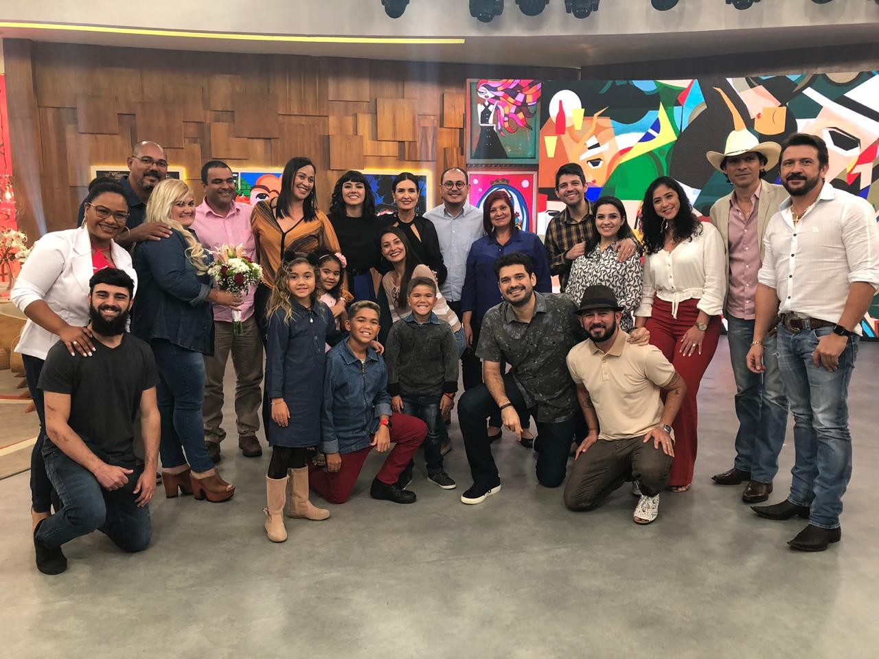 'Encontro': veja fotos do programa com Verônica Debom e dupla sertaneja ...