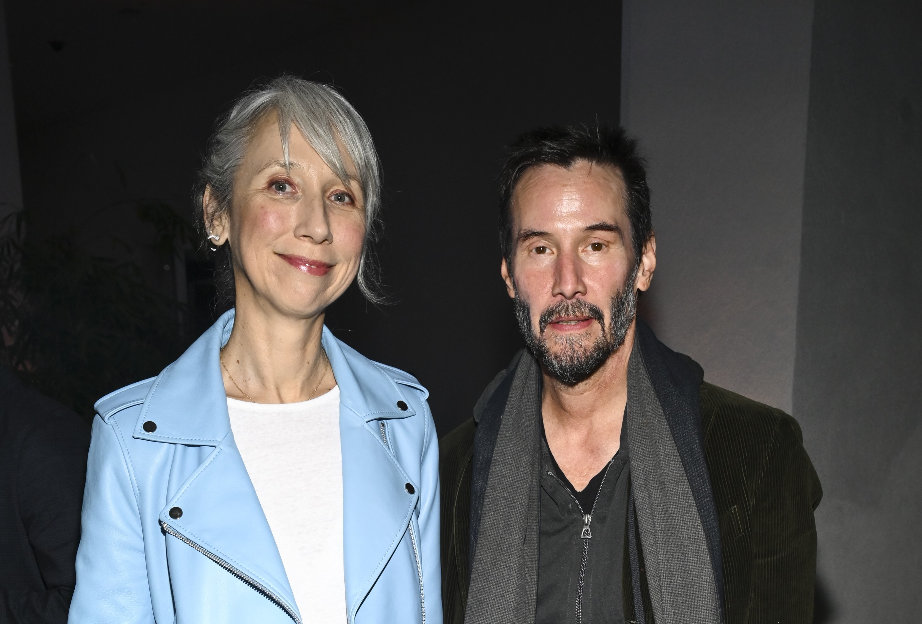 Keanu Reeves e sua suposta noiva Alexandra Grant fazem aparição em gala ...
