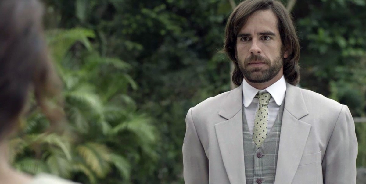 Rômulo Tibúrcio, personagem de Marcos Pitombo, convida Cecília para ir ...