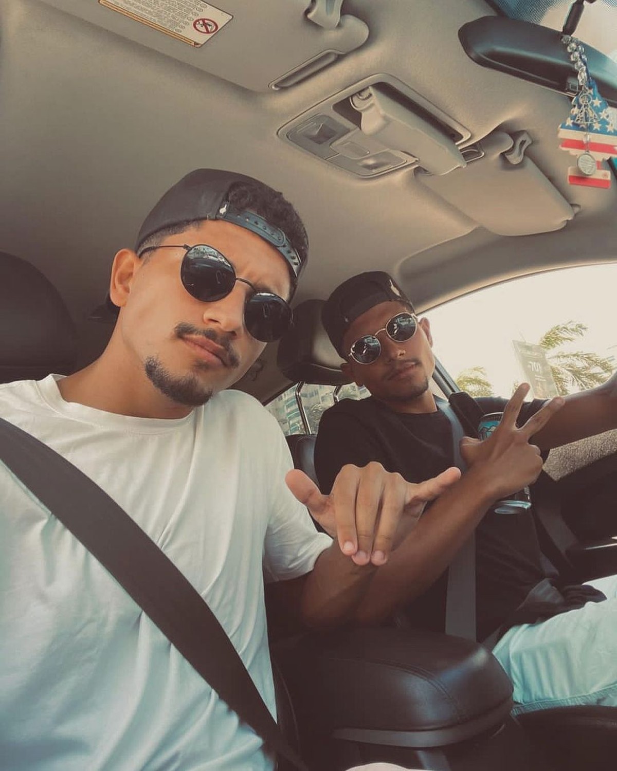 Irmão gêmeo de Yuri Lima fecha perfil nas redes sociais após vídeo de ...