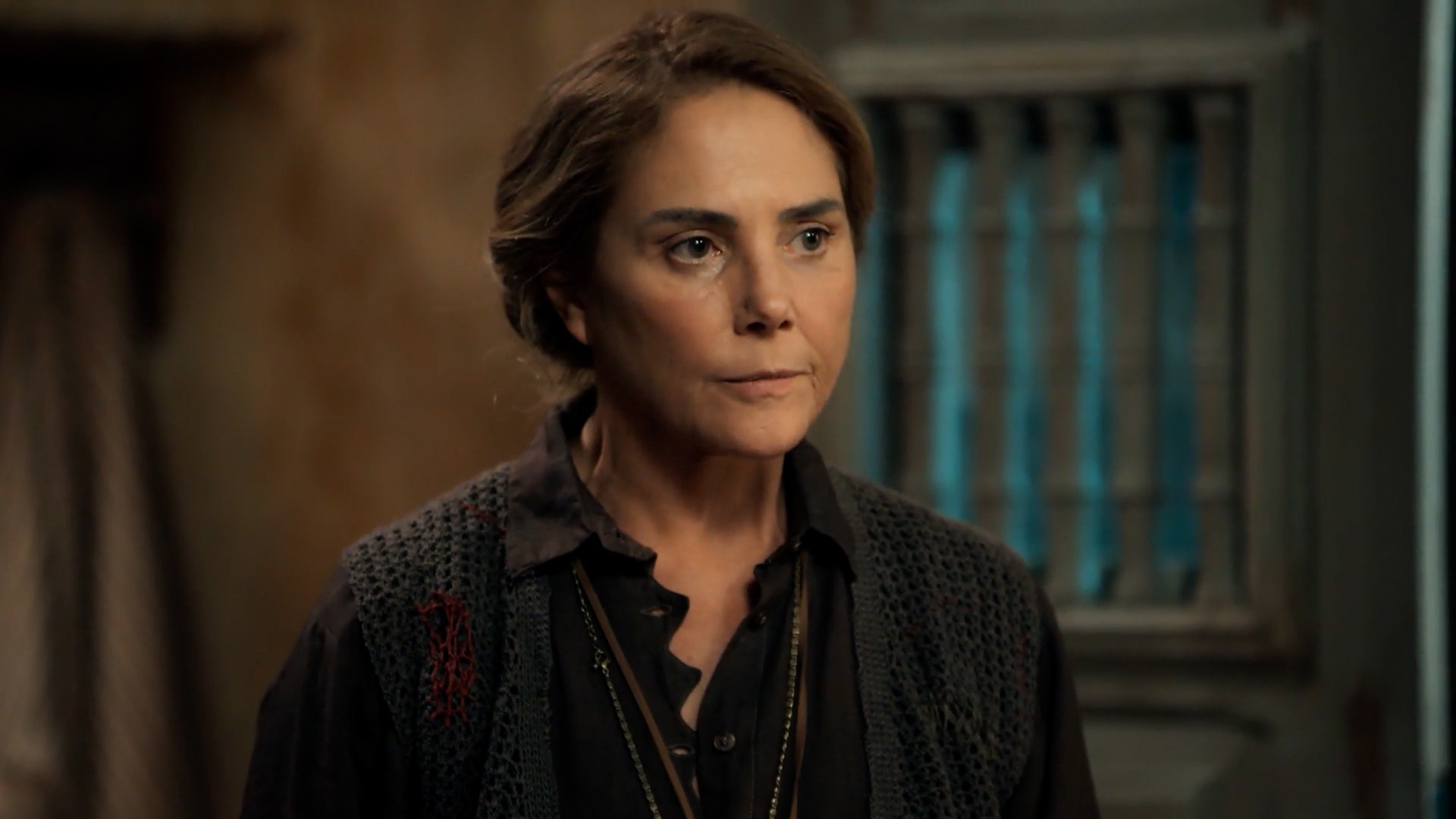 Vilã e dona de orfanato 'musical': veja as primeiras cenas de Heloisa ...