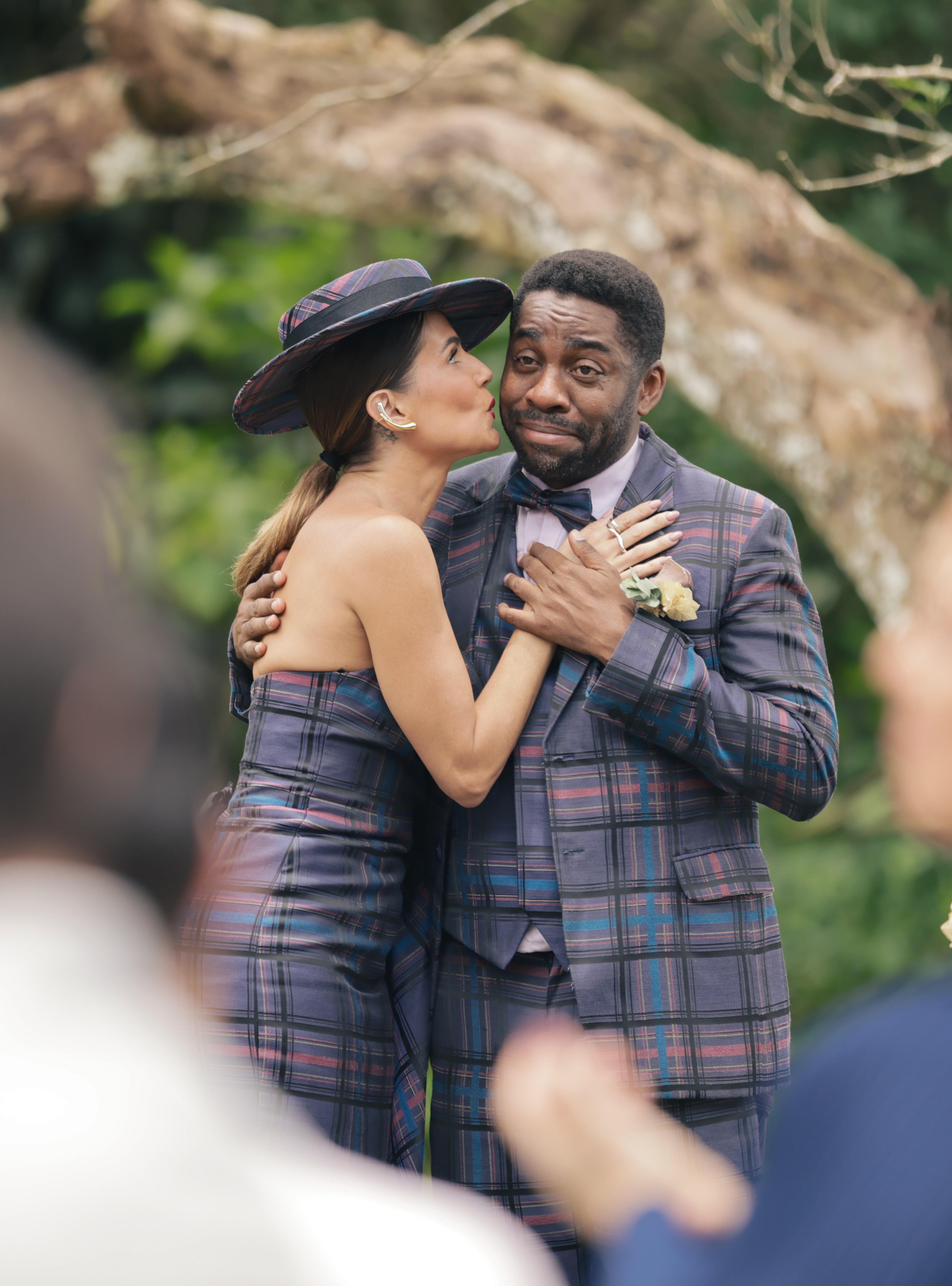 Elas por Elas: casamento de Taís e Pedro é gravado, com personagens de ...
