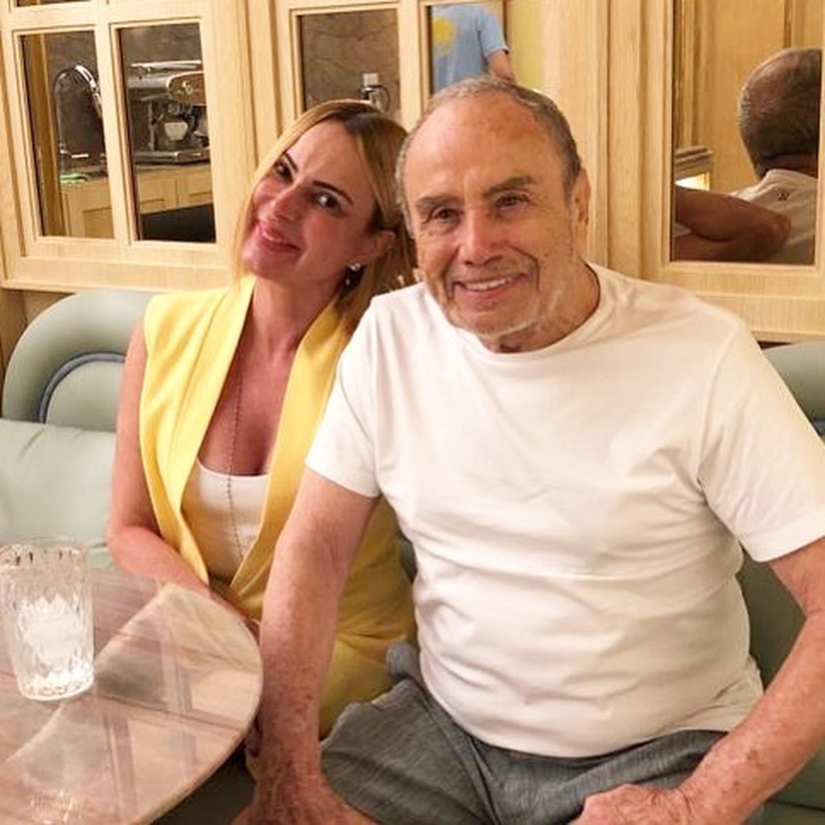 Stenio Garcia está 'melhor' e esposa afirma que a 'inflamação maior ...