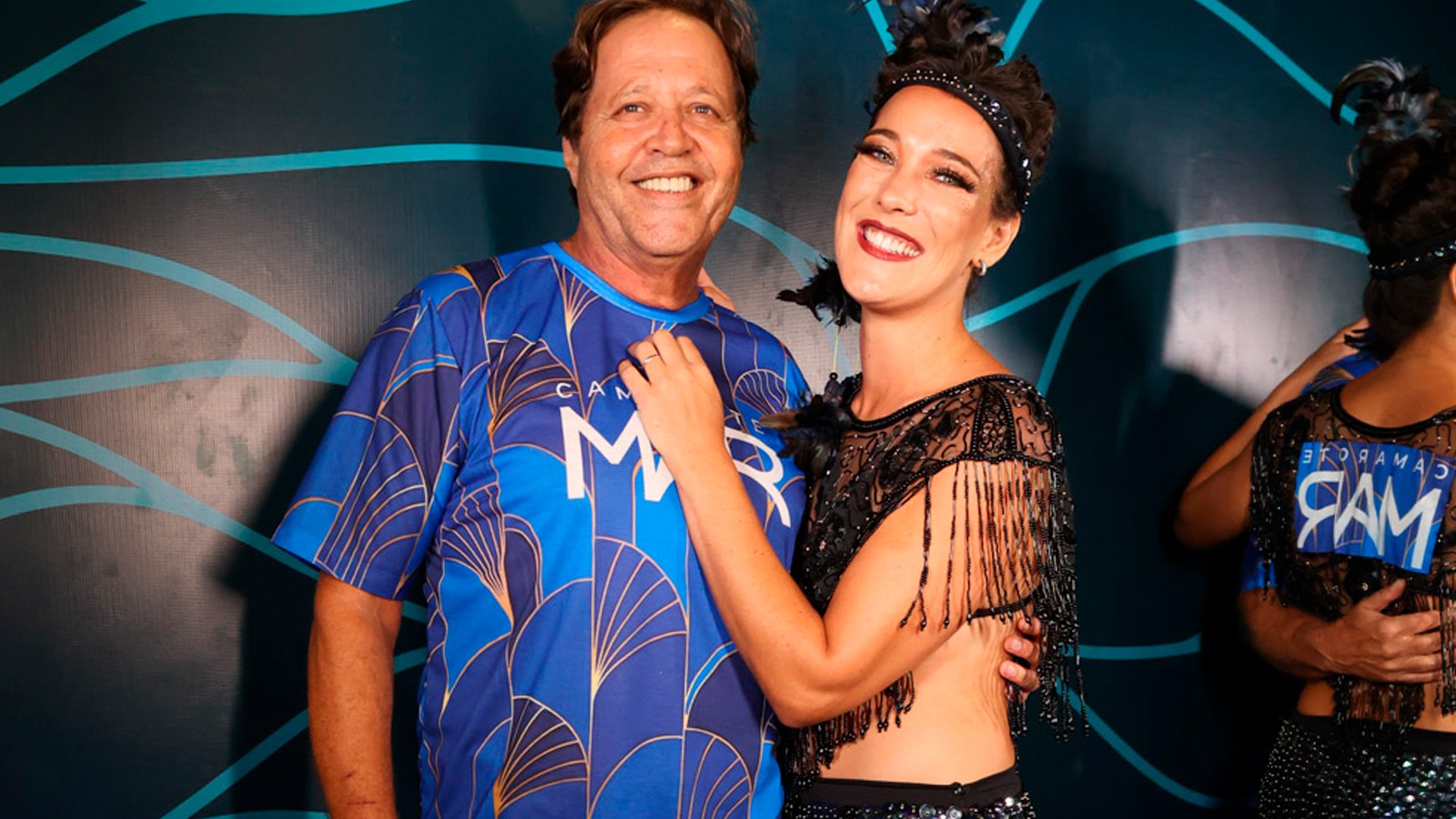 Adriana Birolli e o noivo, Ivan Zettel, curtem dias em Salvador