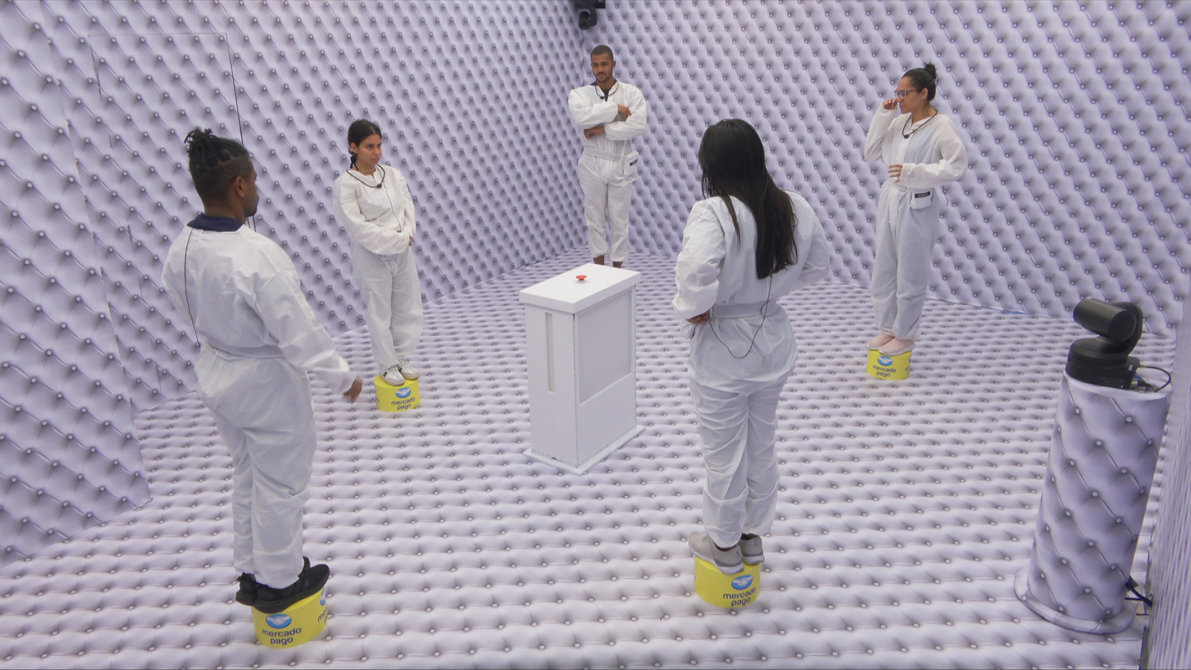 Quarto Branco do BBB 26 completa 120 horas e candidatos resistem por ...