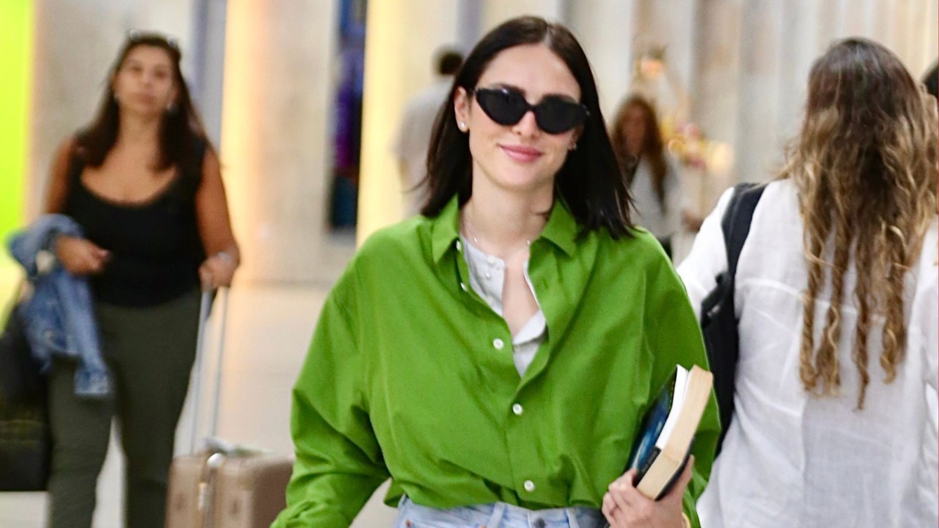 Em rara aparição, Isabelle Drummond exibe acessórios avaliados em R$ 33 ...