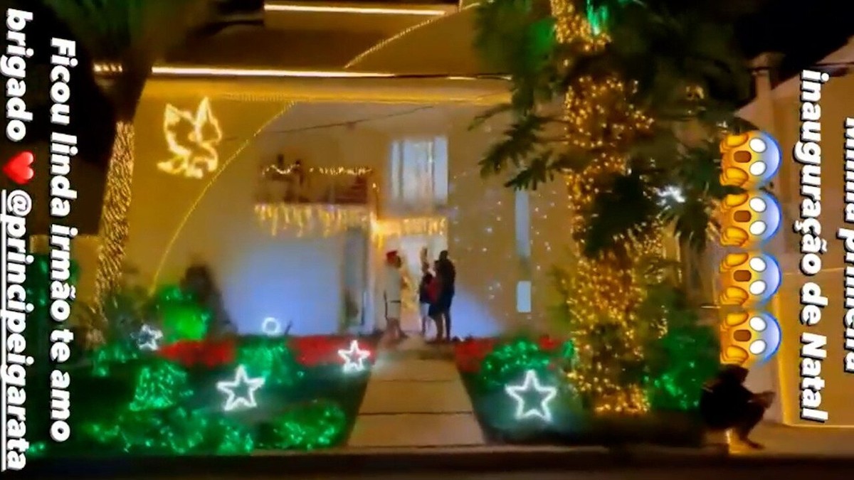 MC Daniel faz decoração de Natal extravagante em casa; veja! | Famosos ...