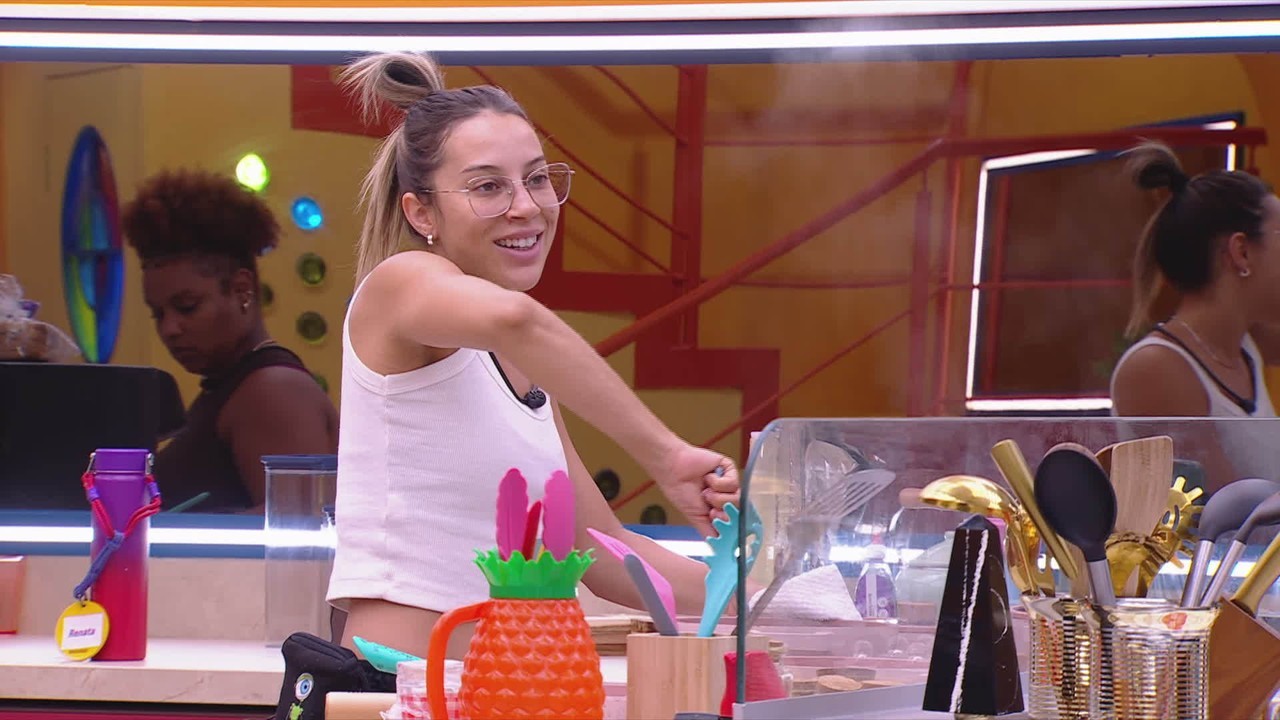 Renata comenta momento com João Gabriel, no BBB 25: 'Cafuné solidário ...