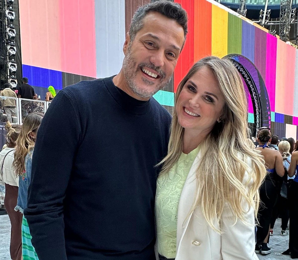 Apesar de crise pública, Susana Werner e Julio Cesar mantêm fotos do ...