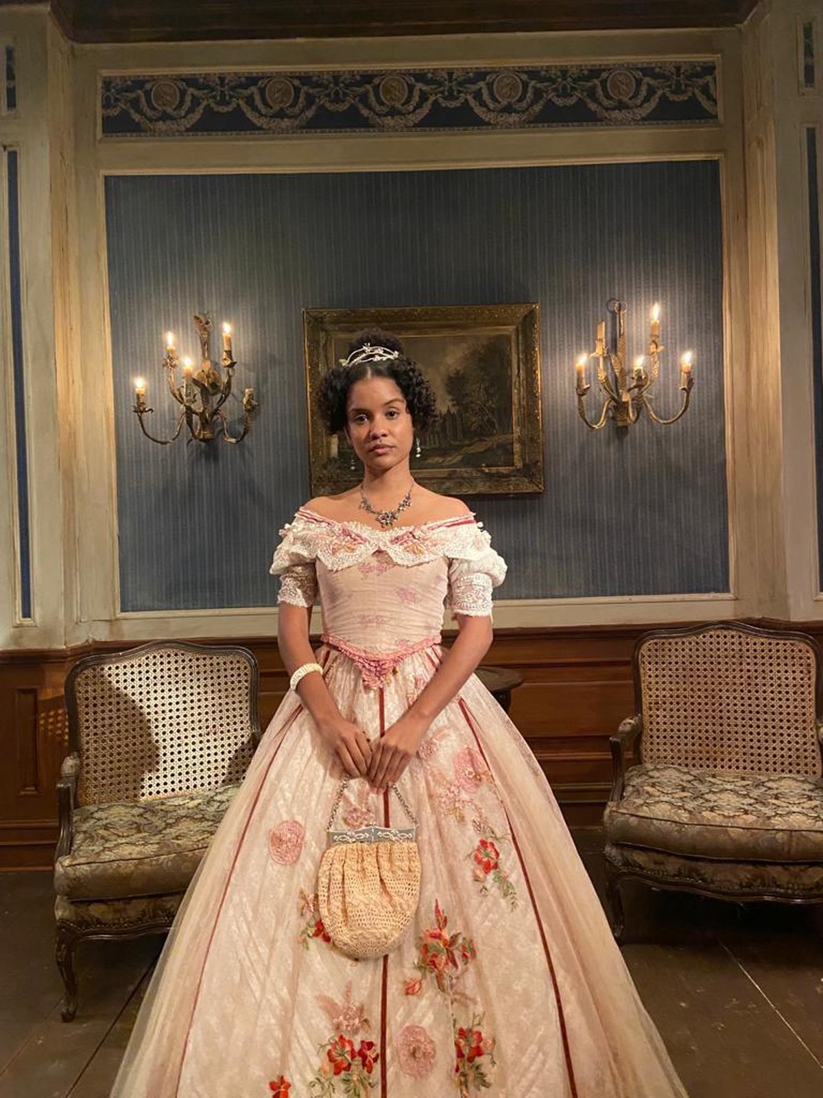 'Nos Tempos do Imperador': veja a transformação no estilo de Zayla ...