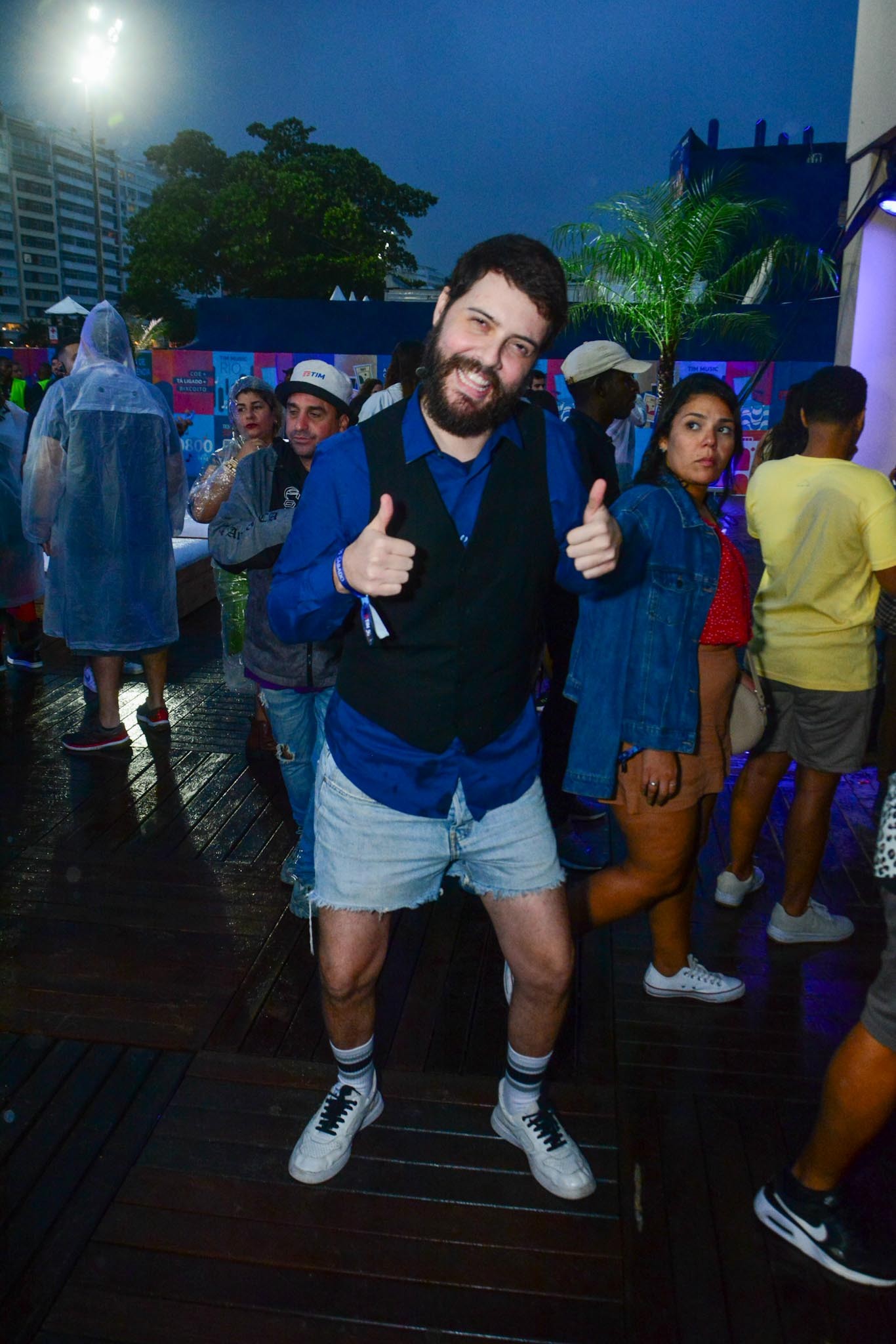 Diogo Defante faz primeira aparição pública após cirurgia no olho ...