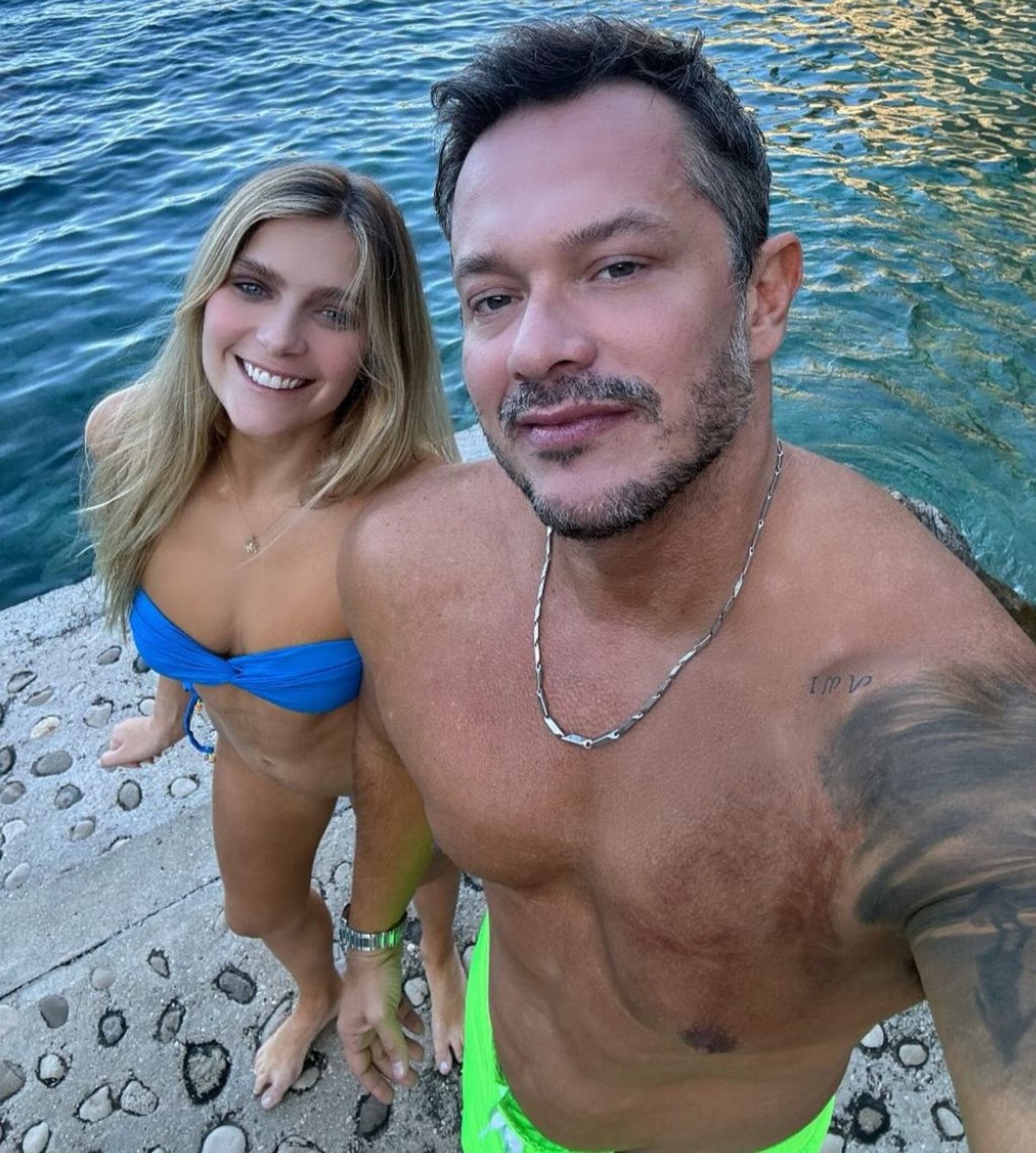 Isabella Santoni passa lua de mel com Henrique Blecher em local paradisíaco | Famosos | gshow